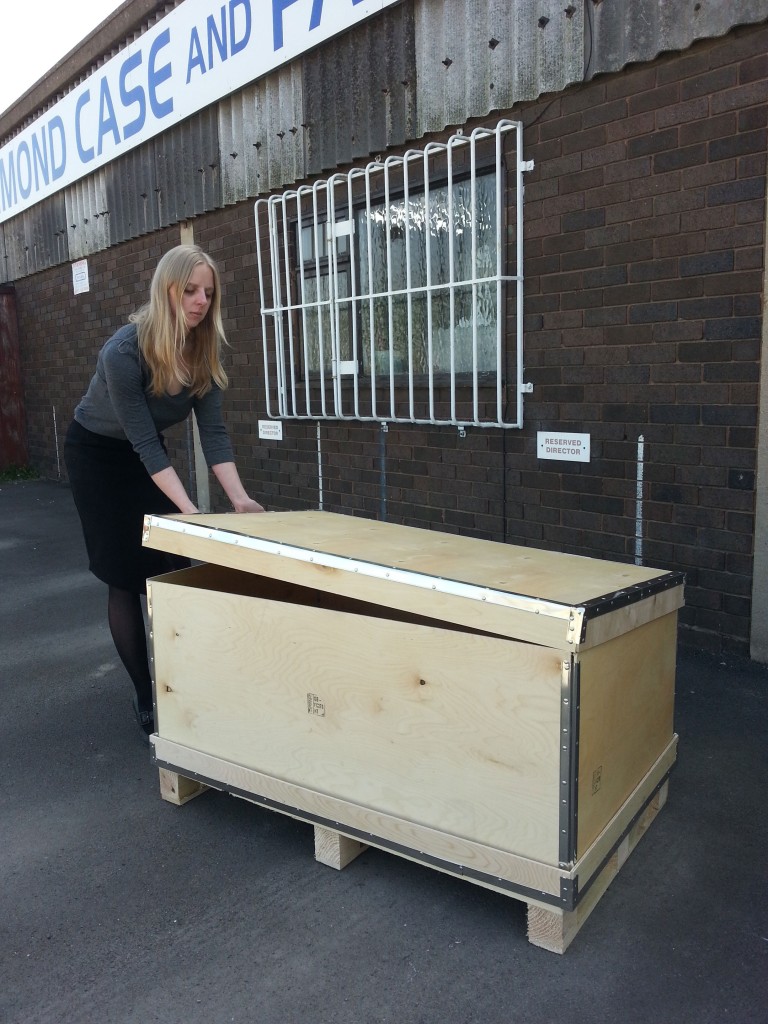 Plywood Cases-Fold Flat Metal Edge - E Hammond